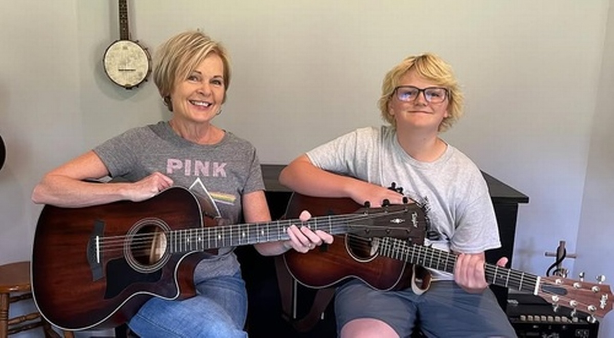 Live Music- Linus Dunn & Sandy Weisser at Redhead Creamery - Dec 6, 2025 - Sauk Centre Area ...